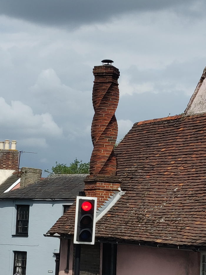 This twisting chimney - 9GAG
