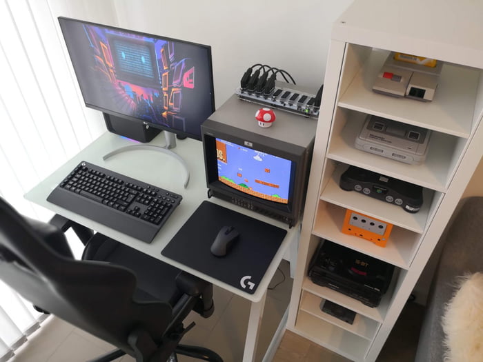 Game Home Studio Black Theme - 9GAG