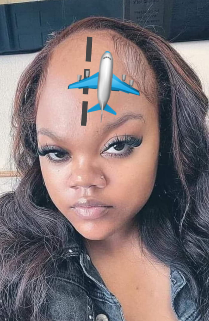The Title Flew Away… 🛫 9gag