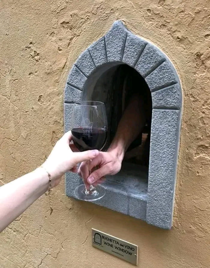 Italian glory hole - 9GAG