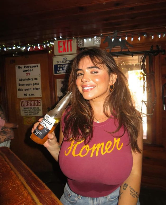 Some women are just blessed - 9GAG