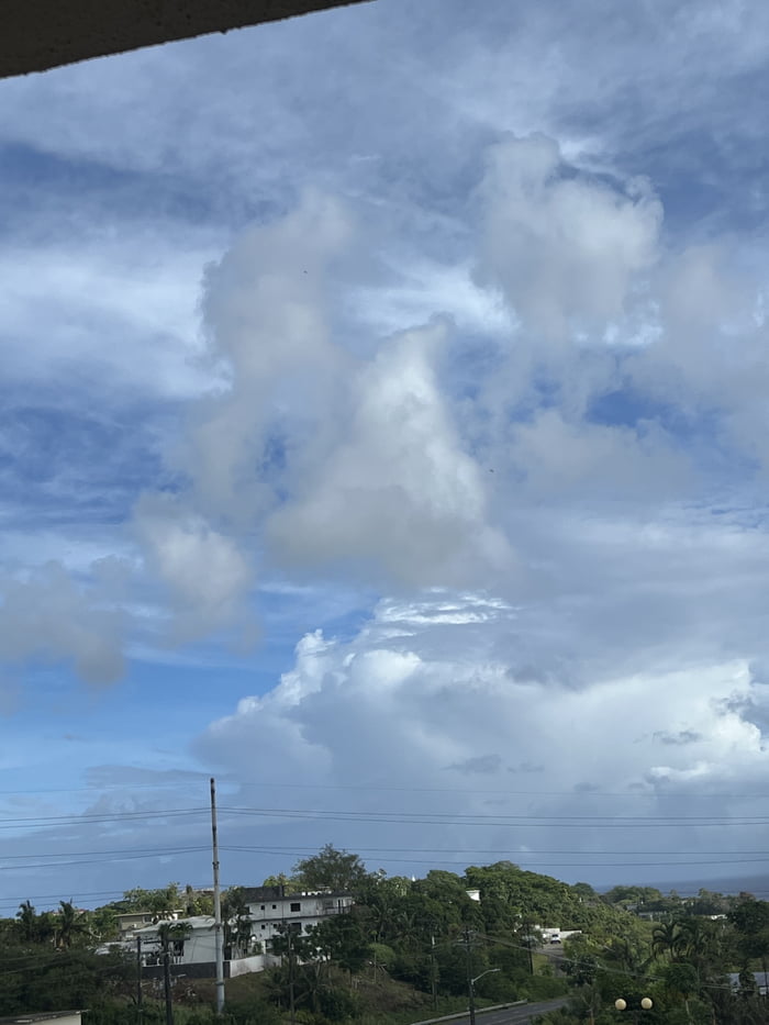 Triangle cloud - 9GAG