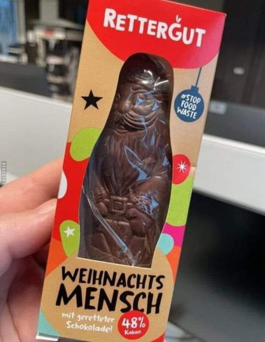 "Christmas Human with saved chocolate" - 9GAG