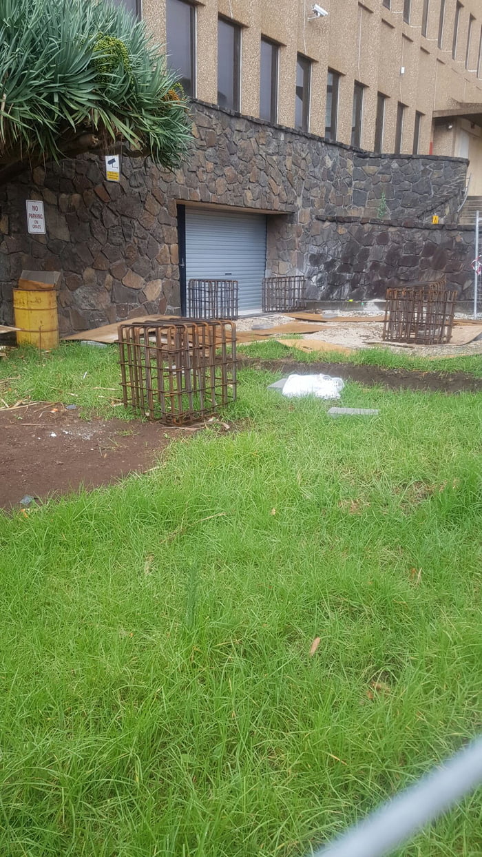 Real life mob spawner - 9GAG