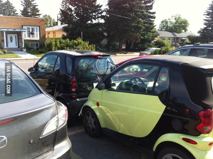 How smart cars should always park - 9GAG