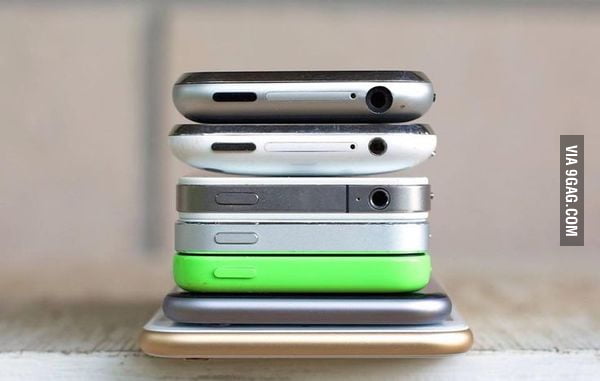 Iphone evolution in one picture. - 9GAG