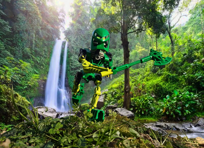 Lewa running in Le-Wahi - 9GAG