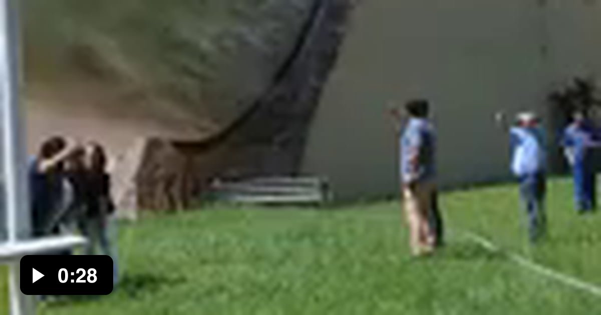 Dam overflow (spillway on) - 9GAG