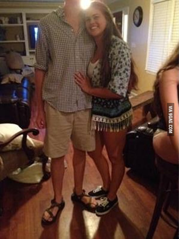 As a 6'6 socially awkward 18-year-old guy, he is finally in a girl's ...