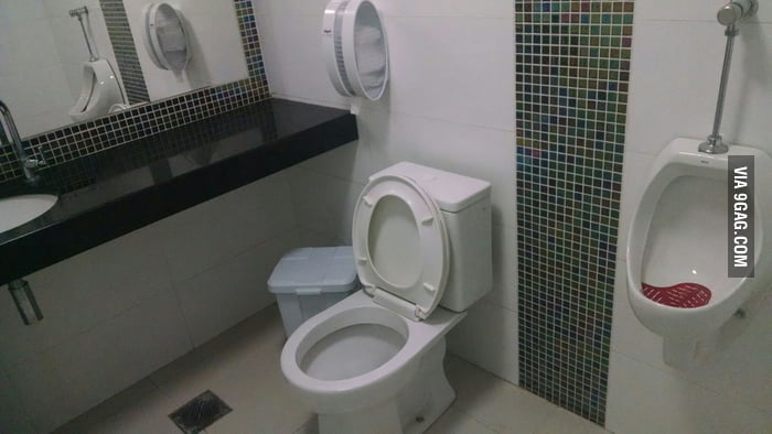 The most embarrassing restroom I've ever seen - 9GAG