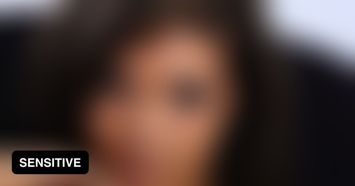 Samantha Buxton - 9GAG