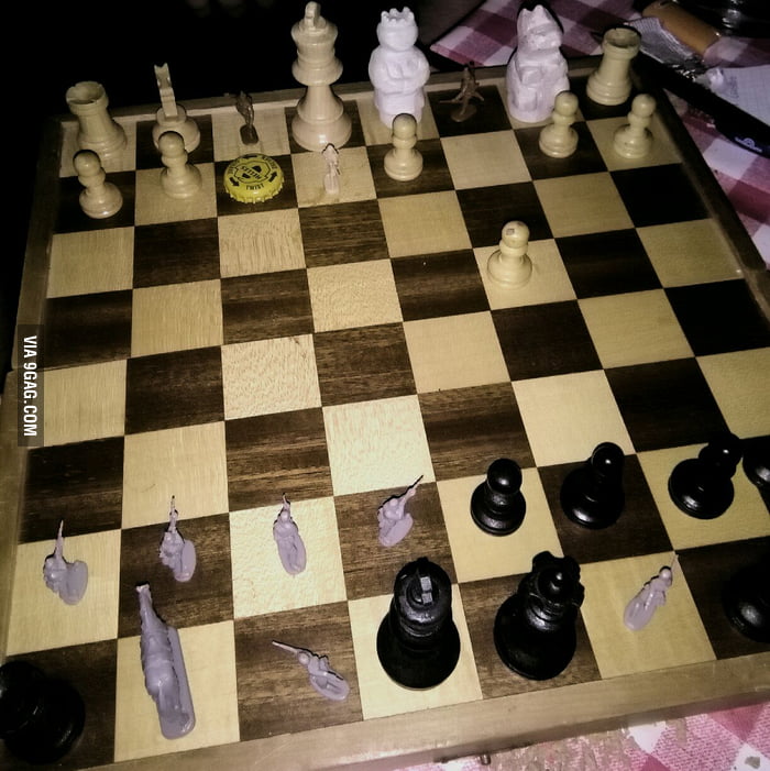 Low budget chess - 9GAG