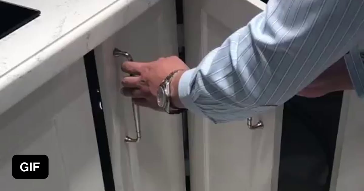 For all the corner cabinet design fails... - 9GAG