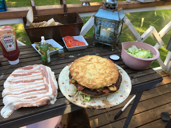 3 kg burger - 9GAG