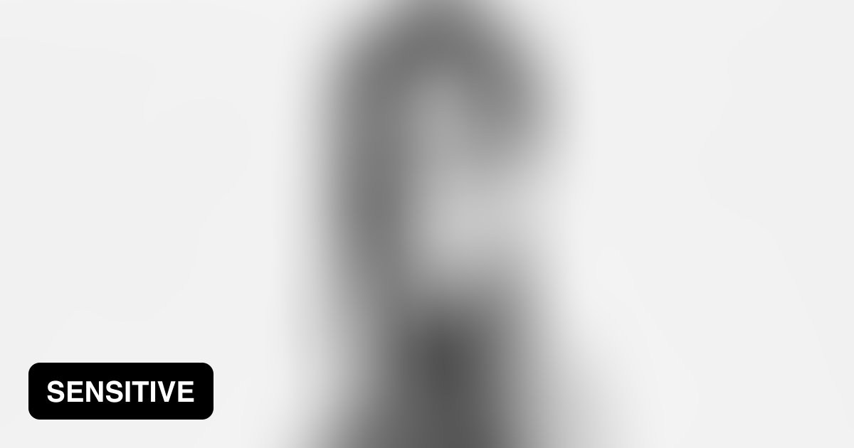 Barbara Palvin fully nude - 9GAG