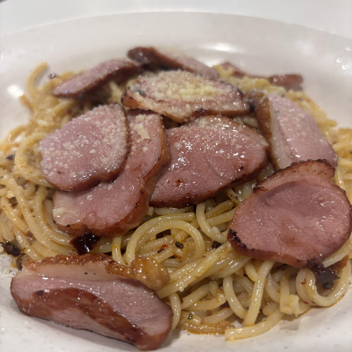Spicy mala pasta with smoked duck breast - 9GAG