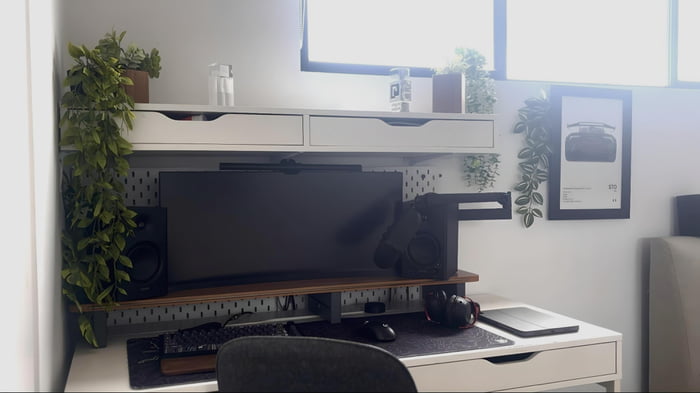 Downsized from gaming setup -> work setup - 9GAG