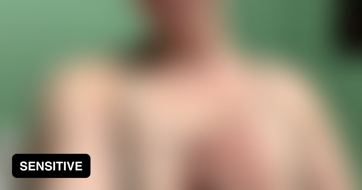 Nerdy girls have the magic touch - 9GAG