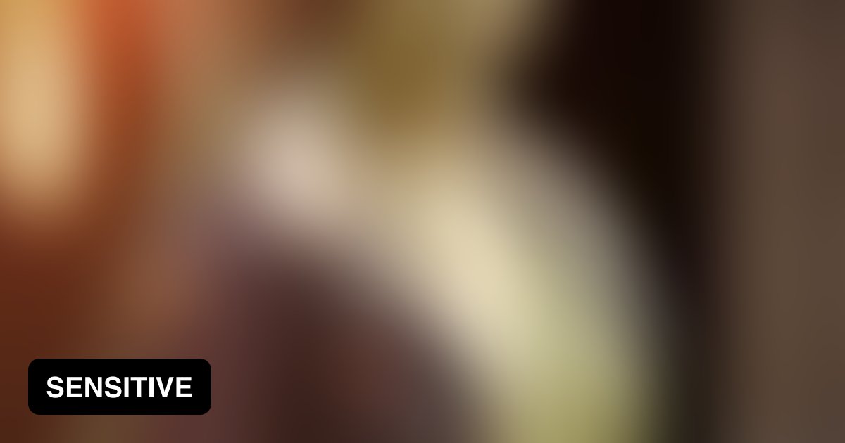 Ooo Hera, no bra. You know I like that. - 9GAG