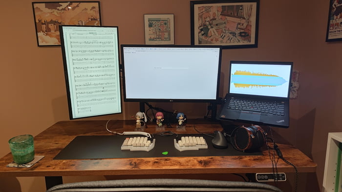 Any suggestions on how to improve WFH setup? - 9GAG