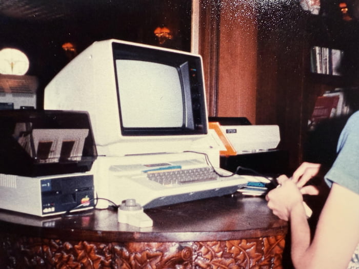 Apple II+, 1982 - 9GAG