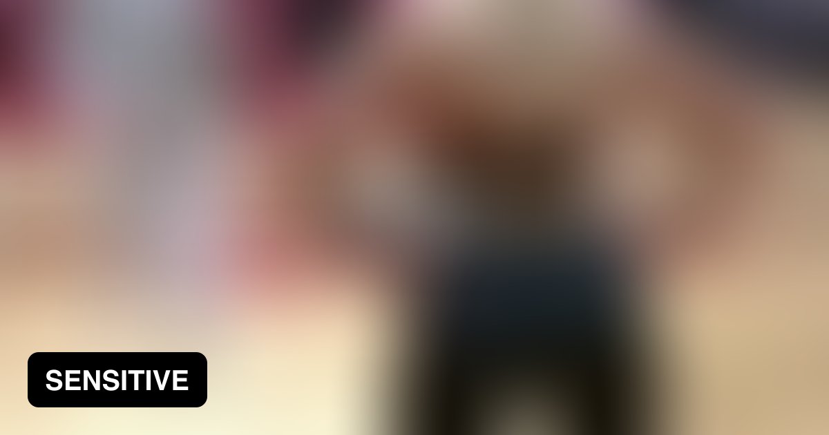 It's a special feeling to finally hug a loved one - 9GAG