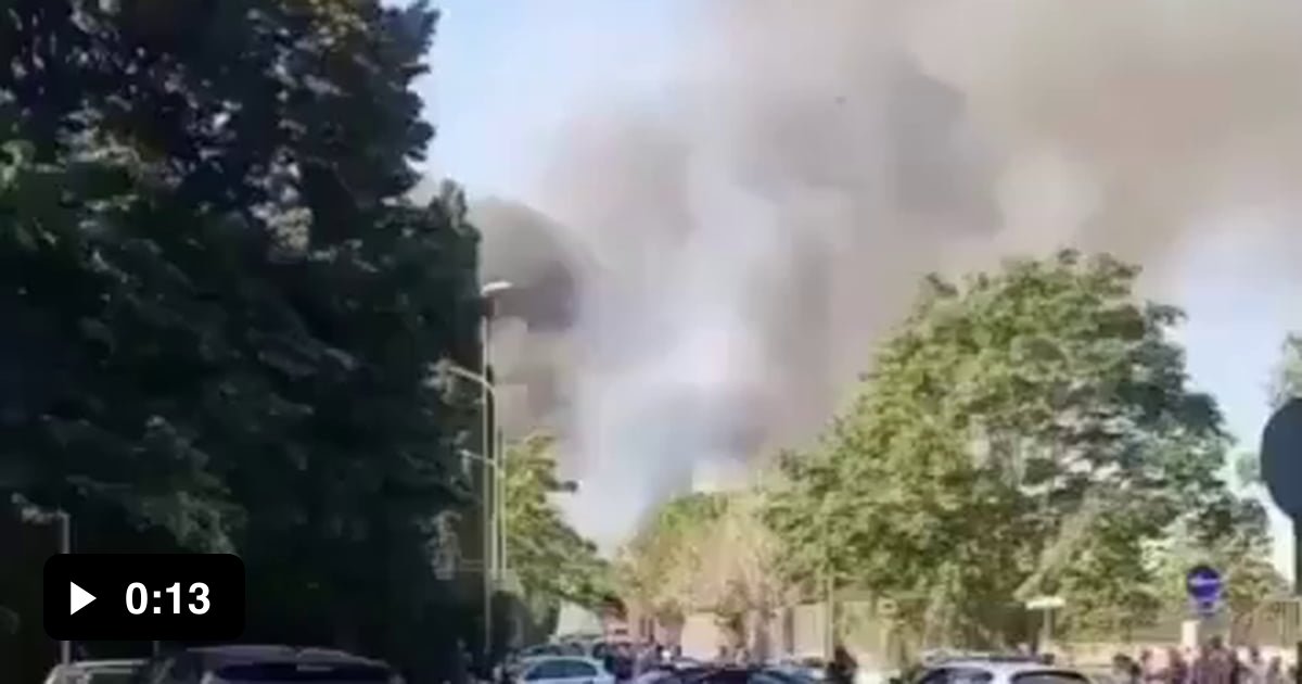 MASSIVE EXPLOSION RIPS THROUGH ROME GAS STATION A huge fireball erupted ...