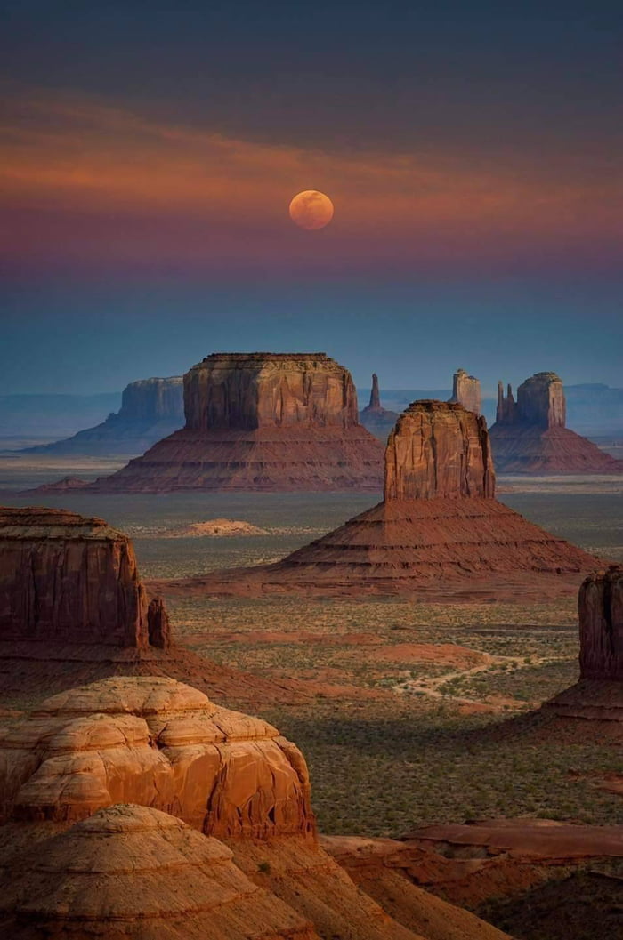 Monument Valley Navajo Tribal Park on the Utah - Arizona border - 9GAG