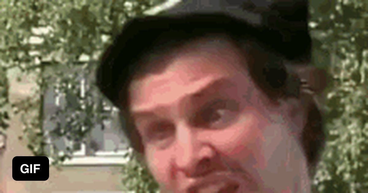 I wanna fart in yo face... the kinda wet smelly windy fart that billows ...