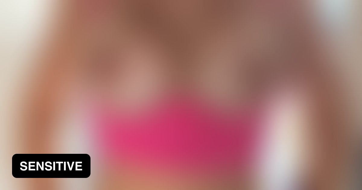 Suckable MILF tits - 9GAG