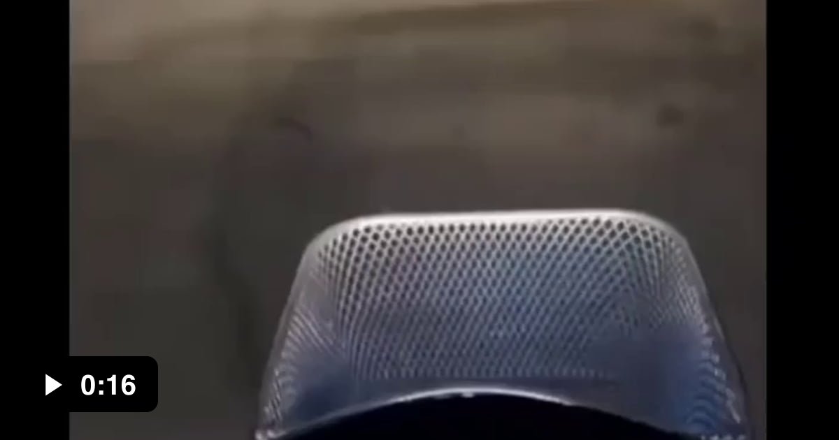 WTF.. keep running bro, I'm trying to do my job. - 9GAG