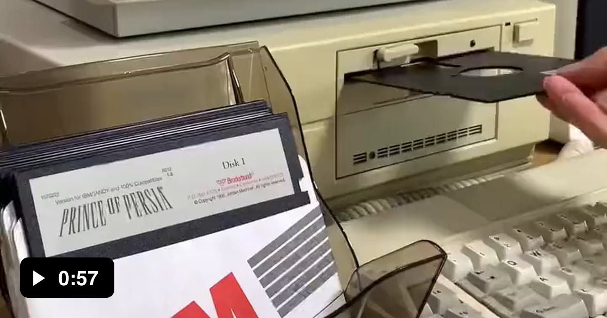 This is how I feel playing Valorant with the toaster - 9GAG