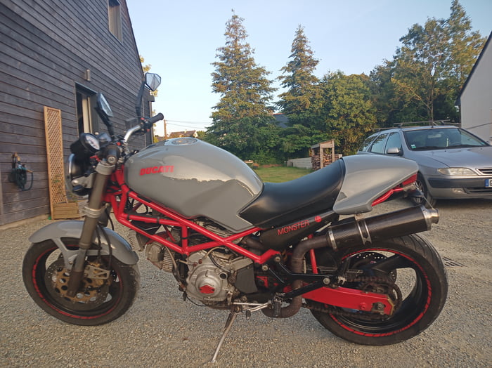 New paint job on my old ducati. Nardo grey - 9GAG