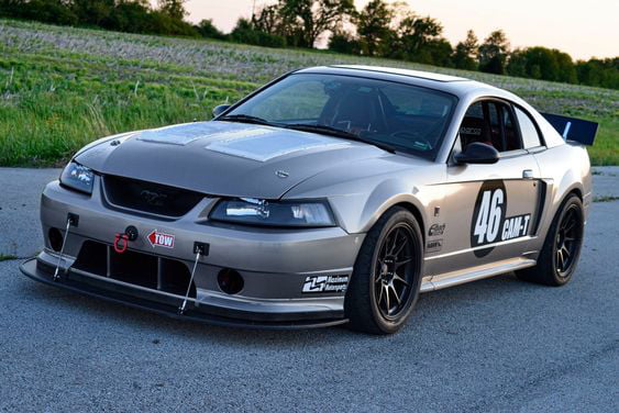 Modified 4th gen ford mustang - 9GAG