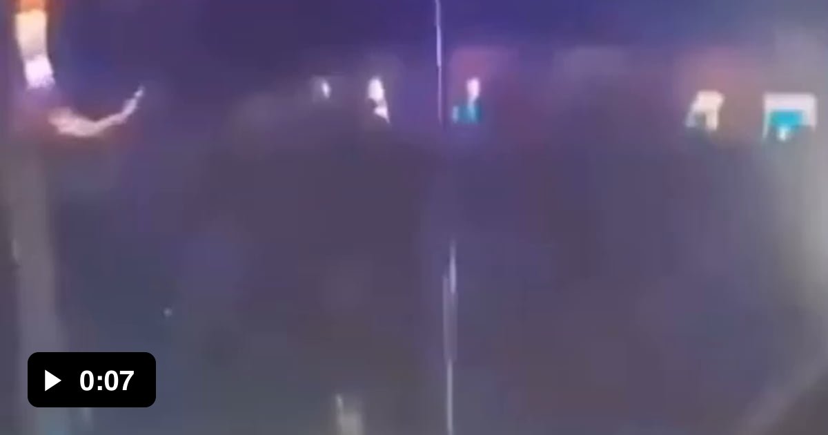 Stripper falls off pole and still puts on a show - 9GAG
