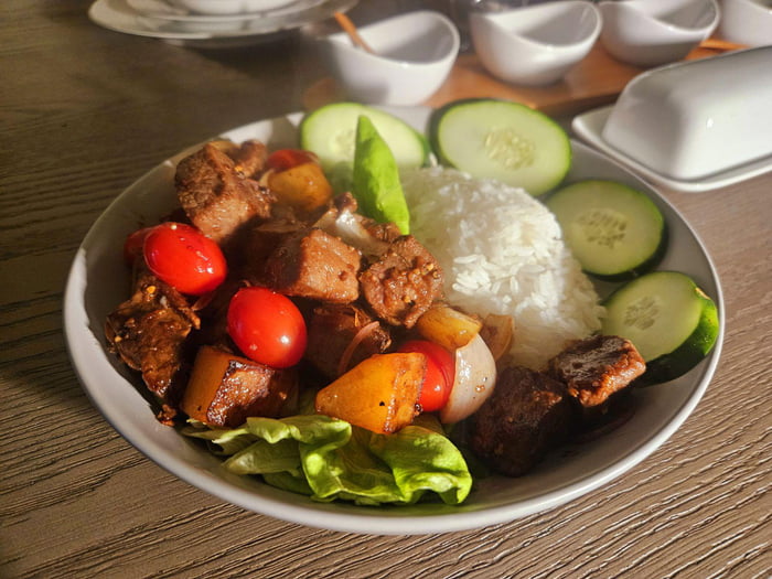 Shaking Beef (Another Attempt) - 9GAG