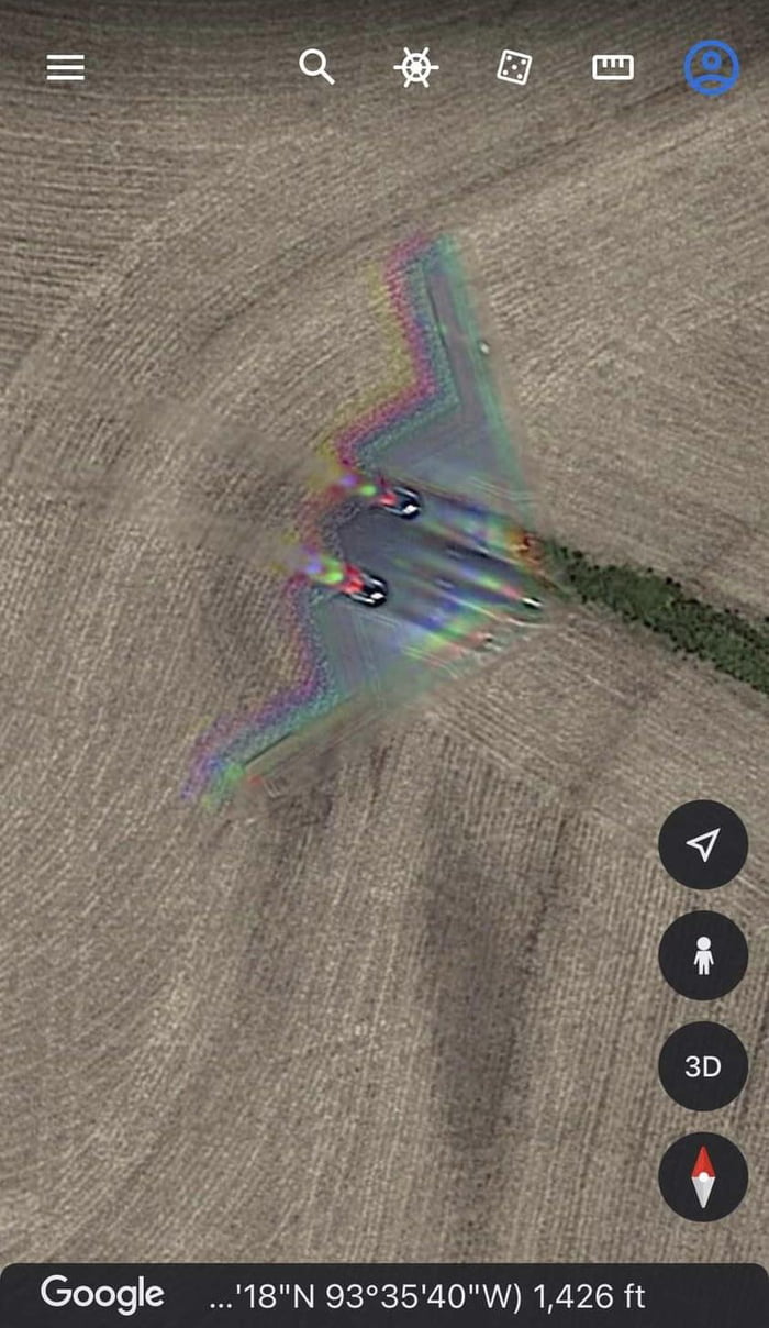 A stealth bomber in flight caught on Google maps - 39 01 18.5N. 93 35 ...