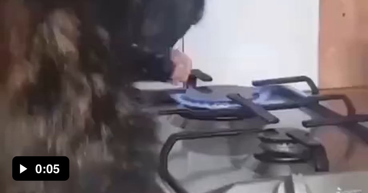 Yummy! Burnt fur. - 9GAG