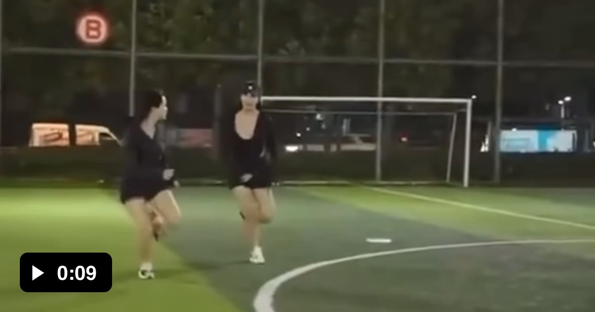 Why I rather play frisbee with my dogg… - 9GAG