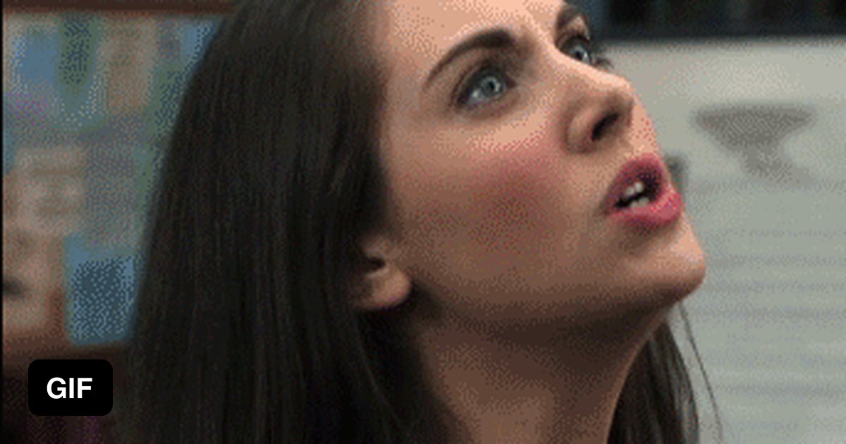 Alison Brie angry in the show 'Community' - 9GAG