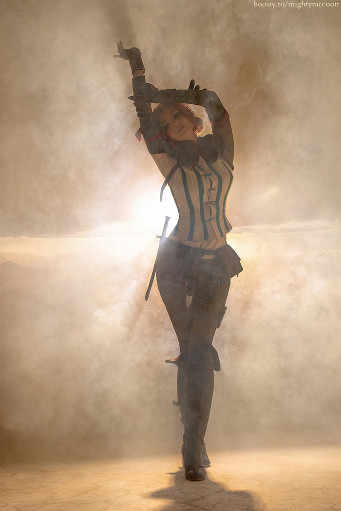 Triss Merigold cosplay by MightyRaccoon (Witcher 2 ver) - 9GAG