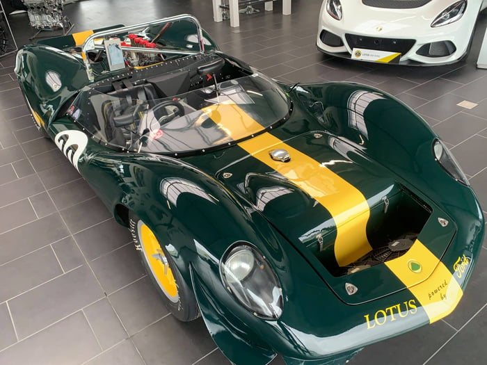 Lotus 30 (more in comments, pictures by Komo-Tec) - 9GAG