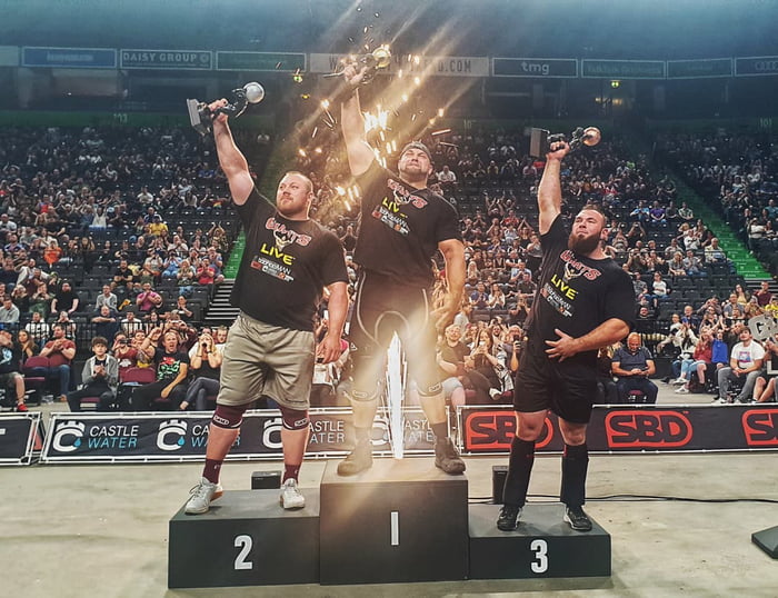 Former WWE wrestler Evan Singleton just won the strength contest Giants ...