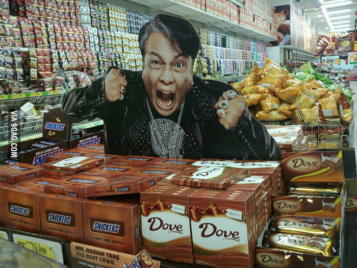 Snickers Advertistment in Indonesia. - 9GAG