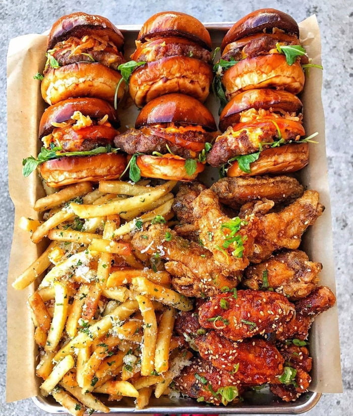 Sliders, wings & garlic parmesan fries - 9GAG