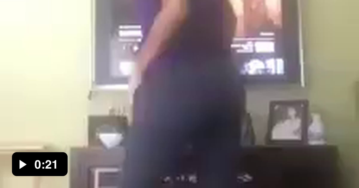 The fuk is goin on there - 9GAG