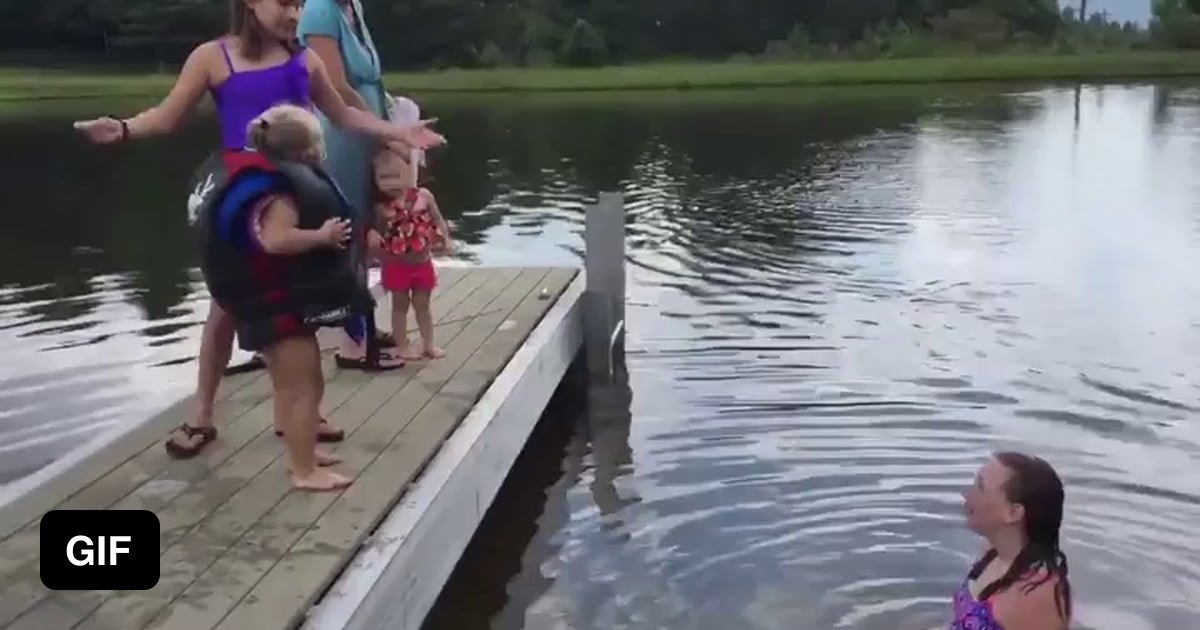 When mom makes you wear a life vest - 9GAG