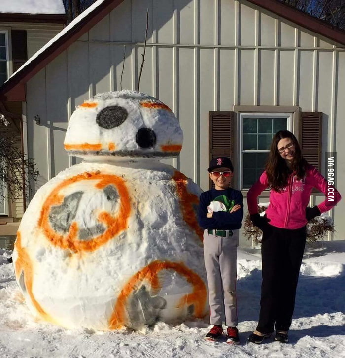 BB8 snowman edition - 9GAG