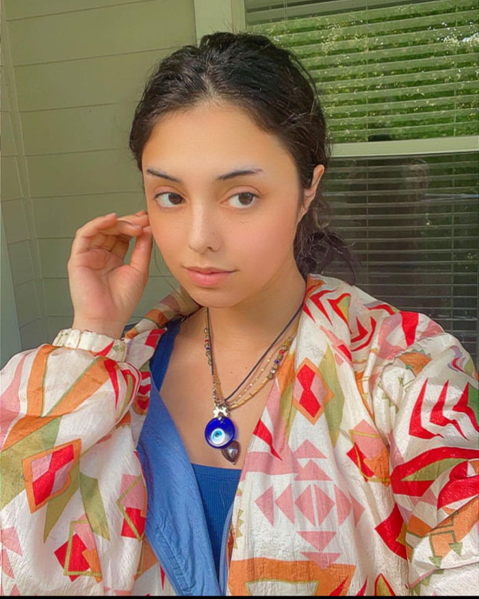 Beleive me, she is P0RN star..... - 9GAG