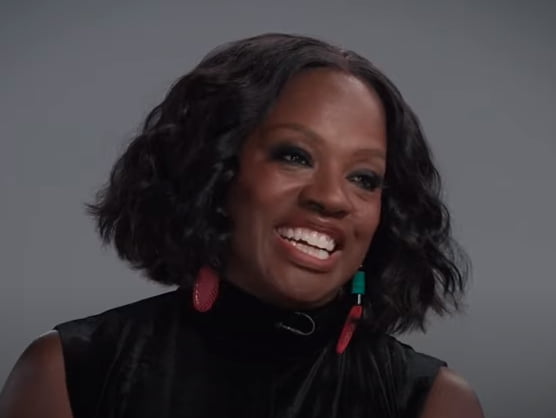 The face you made when you had to interview bird-brained actress - 9GAG